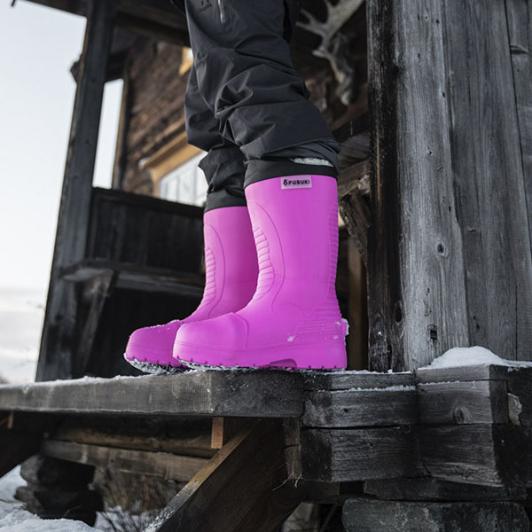 Conquering Cold: The Ultimate Guide to Winter Boots - ROI Recreation ...